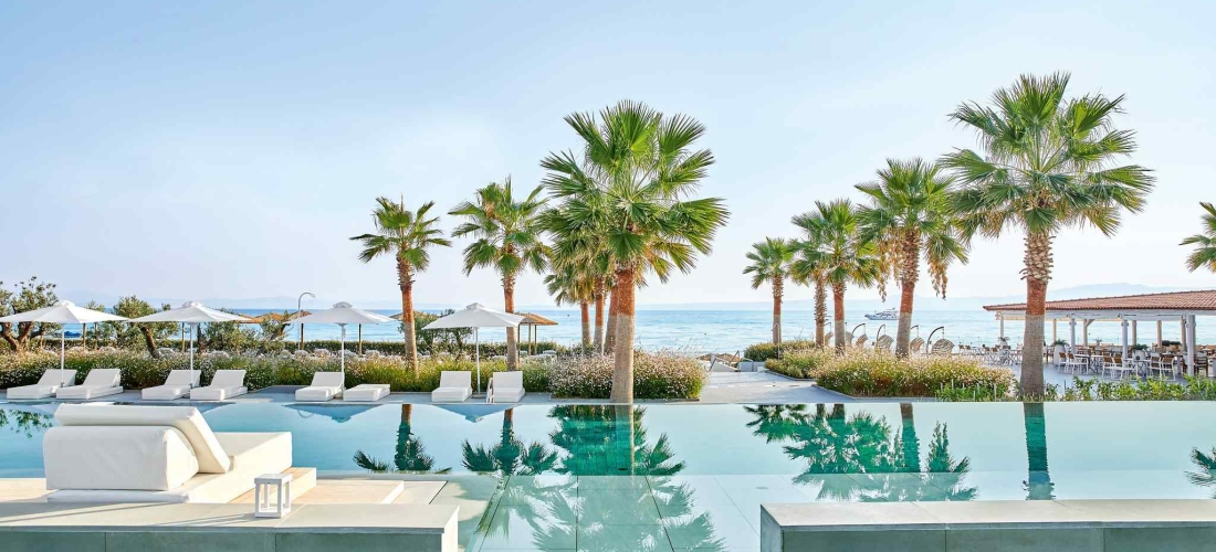 Win a deluxe Greek mini-break including flights | Travelscoop